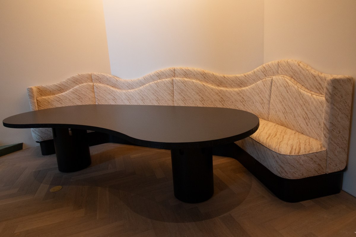 Creating an Inviting Hotel or Lobby Space with Custom Banquette Seating ...