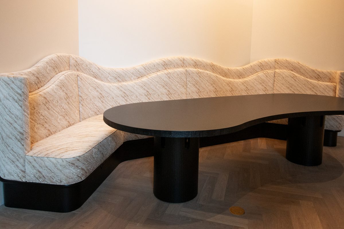 Custom Banquette Seating for Retail Spaces: Combining Comfort and Style ...